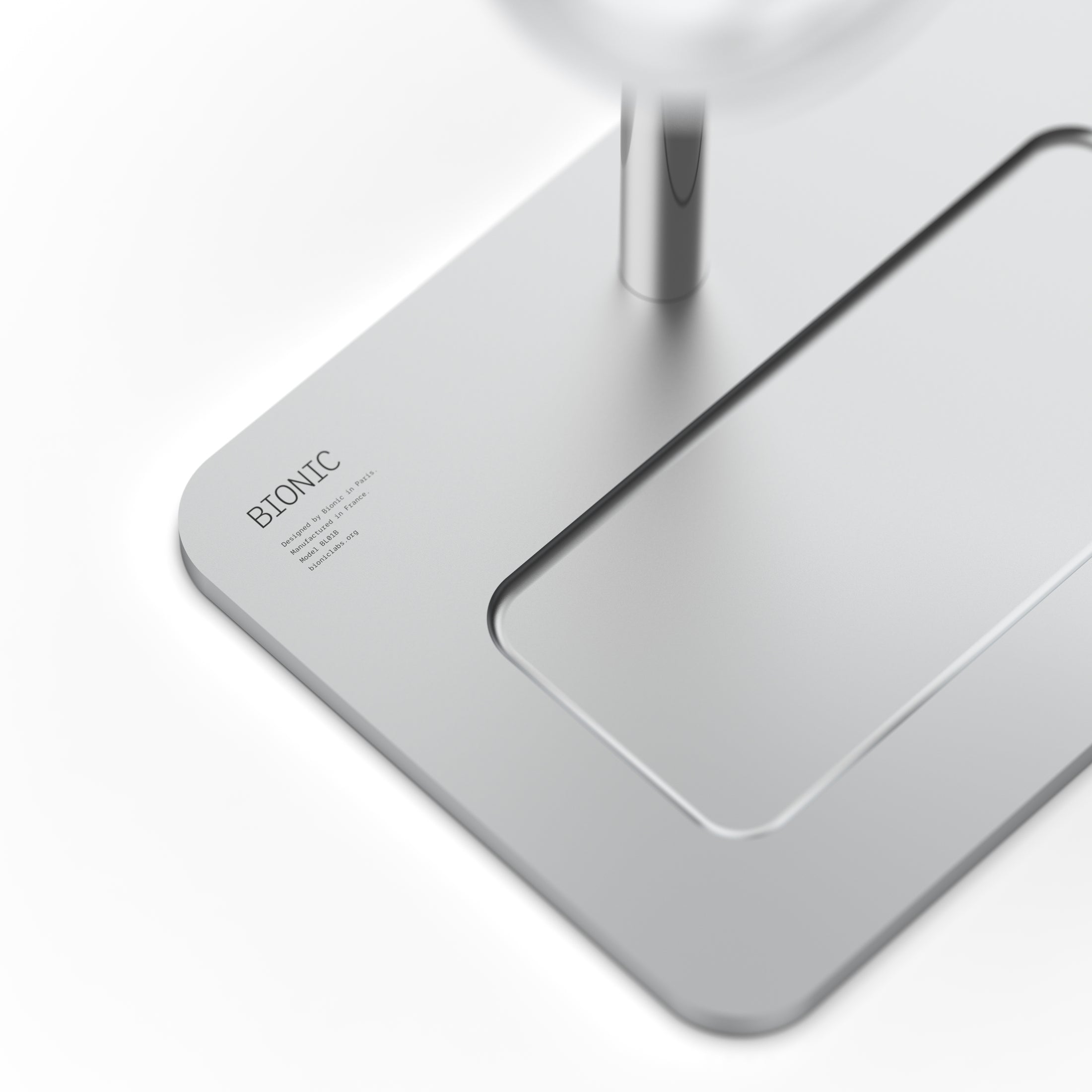 Apple Vision Pro Stand – BIONIC